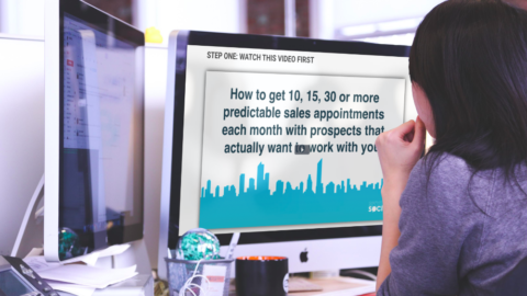 Facebook Ads for Financial Advisors: 11 Best Tips (2022)